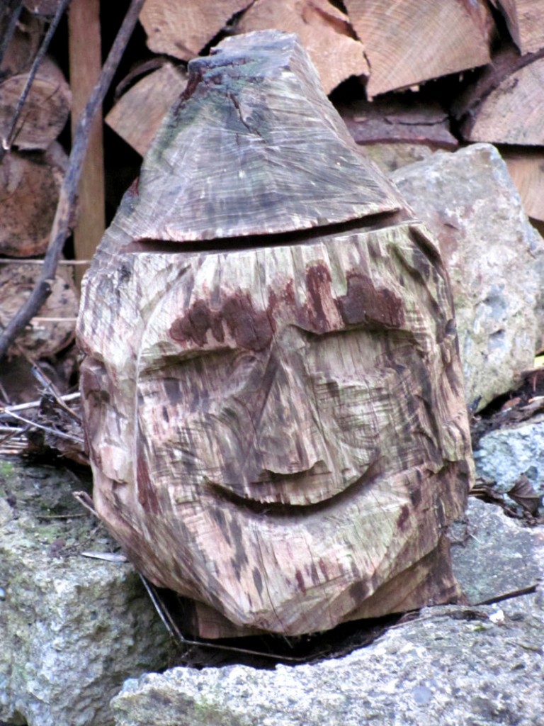 Holz und Kunst im eigenen Stil - GartenBob der Garten Ratgeber